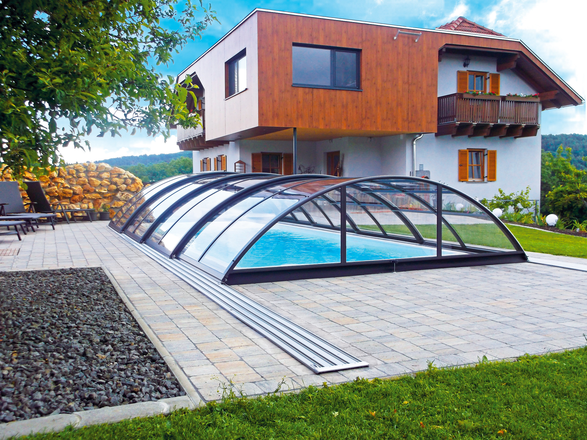 Pool enclosure AZURE Compact | Elegant and transparent solution | Pool ...